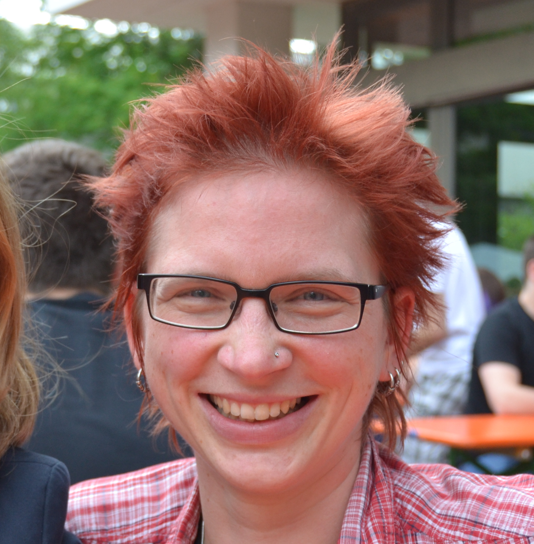 Rebecca Schuster | Nanotechnology FAU